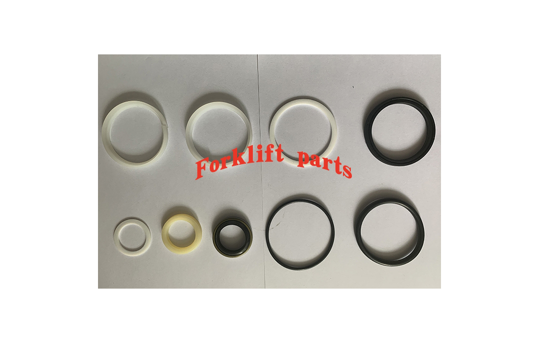 Komatsu Forklift Parts FD30-14Th Tilt Cylinder Oil Seal Repair Kit ...