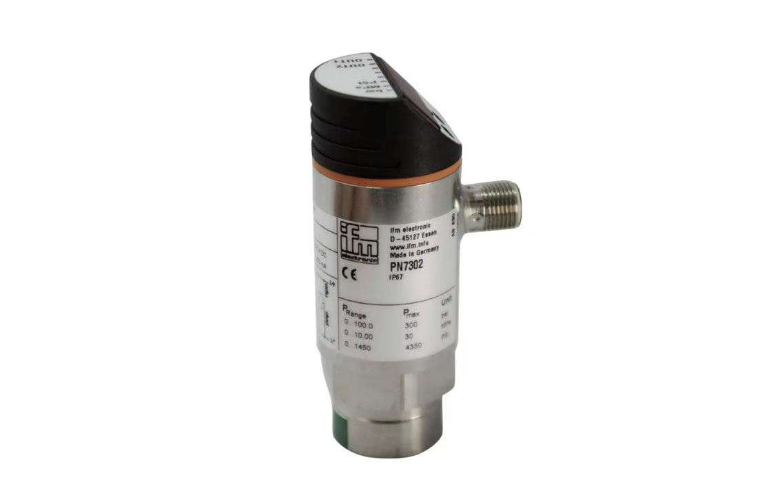 IFM Pressure Sensor With Display PN7032
