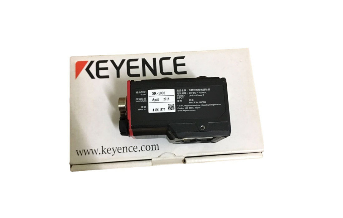 KEYENCE Auto Focus Barcode Scanner SR-1000E