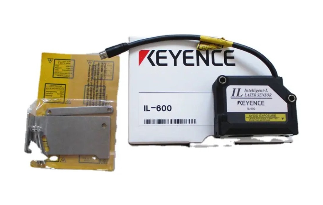 Keyence IL-600 Laser Distance Sensor