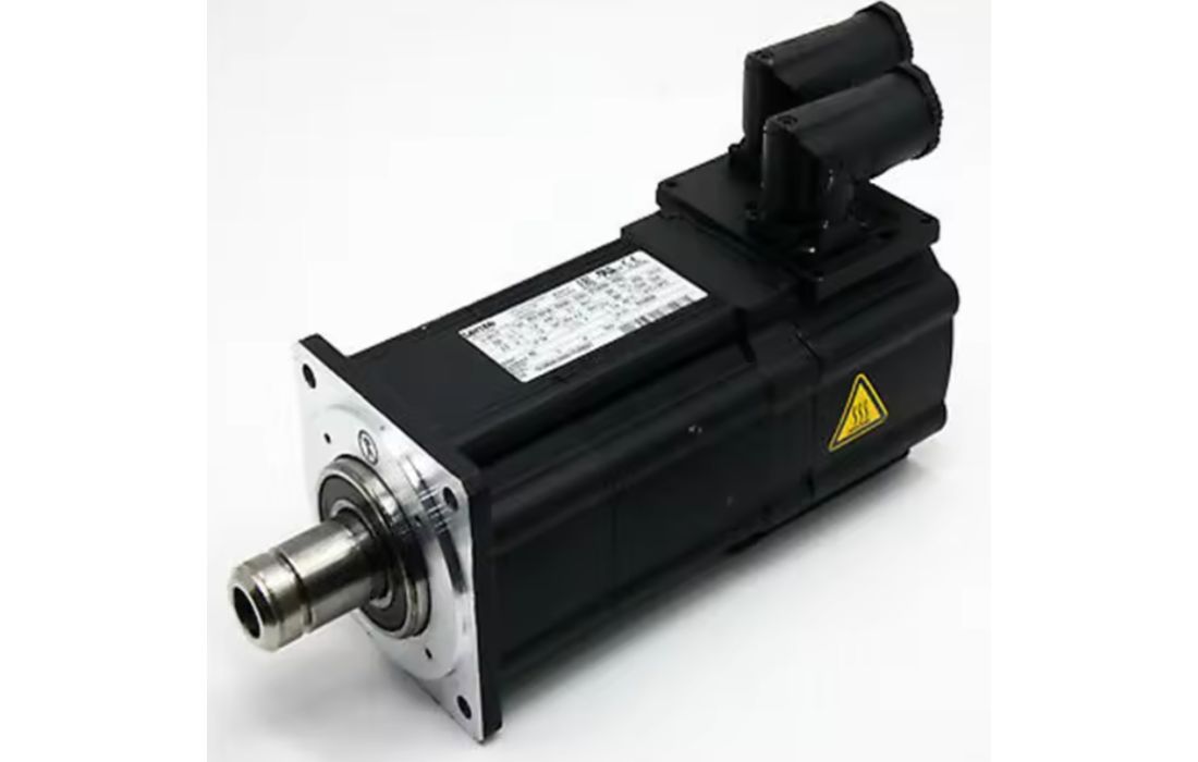 LENZE Servo Motor MCS 09F38-RS0B0