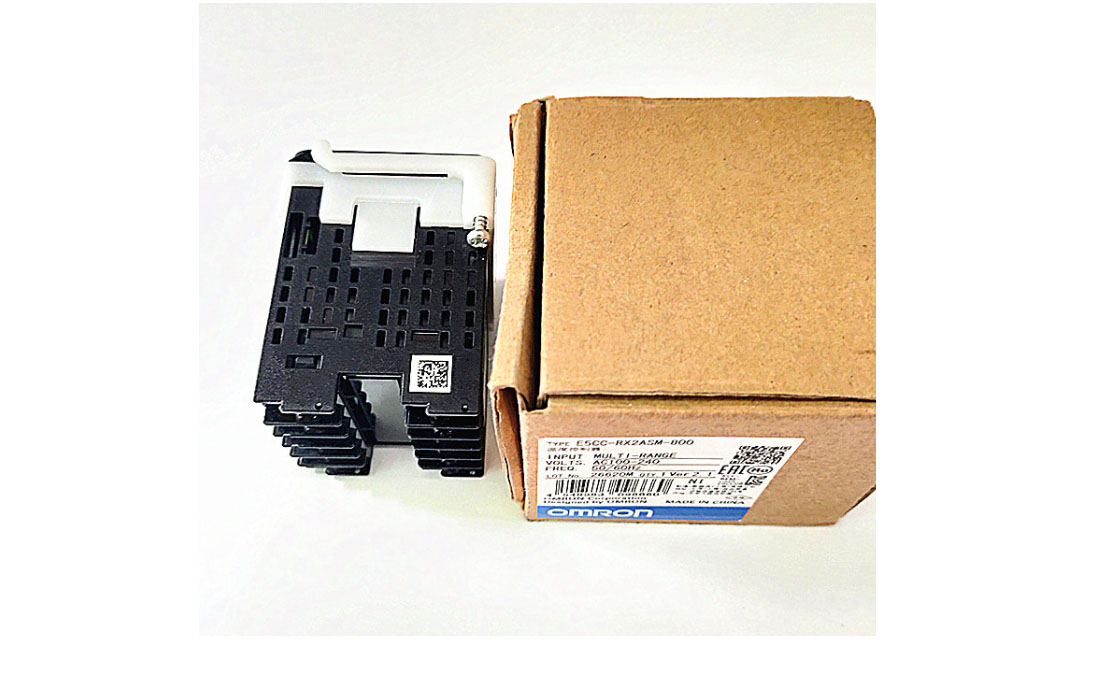 OMRON Thermostat E5CC-QX2ASM-800