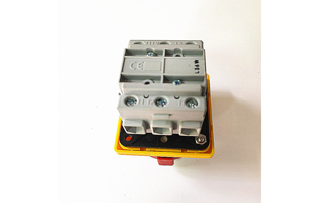 Siemens Switch Disconnector 3LD2203-0TK53 32A EMERGENCY-STOP Switch