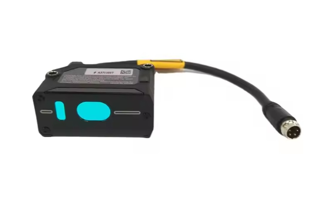 KEYENCE IL-S025 Laser Distance Sensor