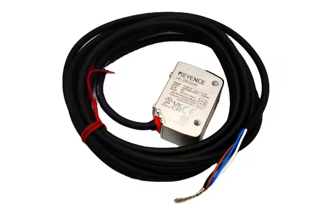 KEYENCE LR-ZB250AN Self- Contained CMOS Laser Sensor
